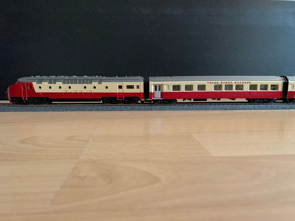 Märklin 3071 Dieseltriebzug RAm TEE SBB + Zwischenwagen 4071 (Gebraucht ...