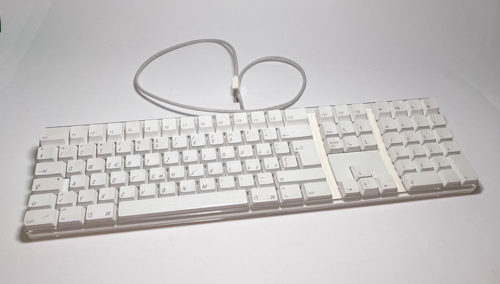 Apple Keyboard A1048 CH-DE Layout | Kaufen auf Ricardo