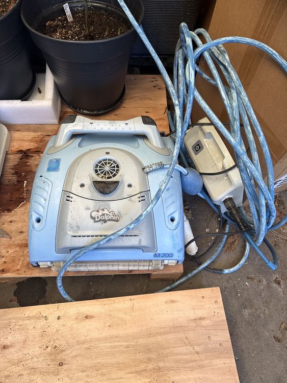 Maytronics Dolphin M200 Poolroboter | Kaufen auf Ricardo