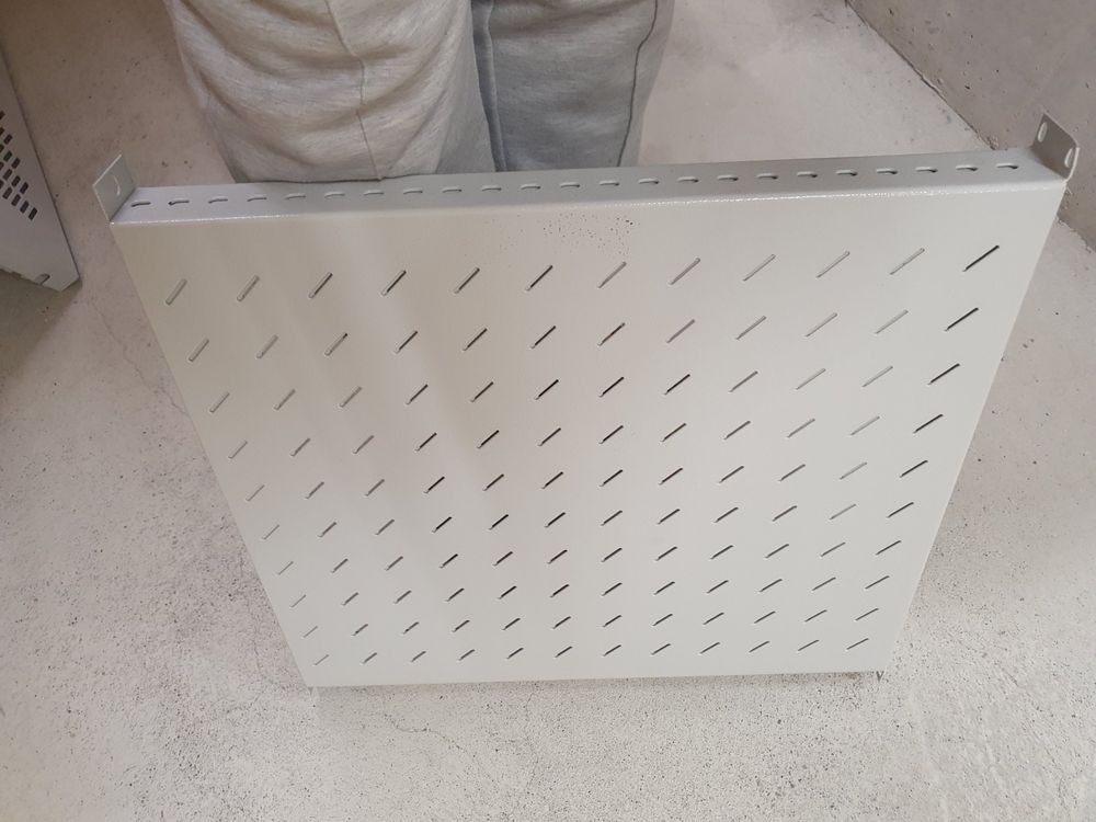 19" 19Zoll Fachboden Rack Tablar Verstellbar Schneikel (Gebraucht) in ...