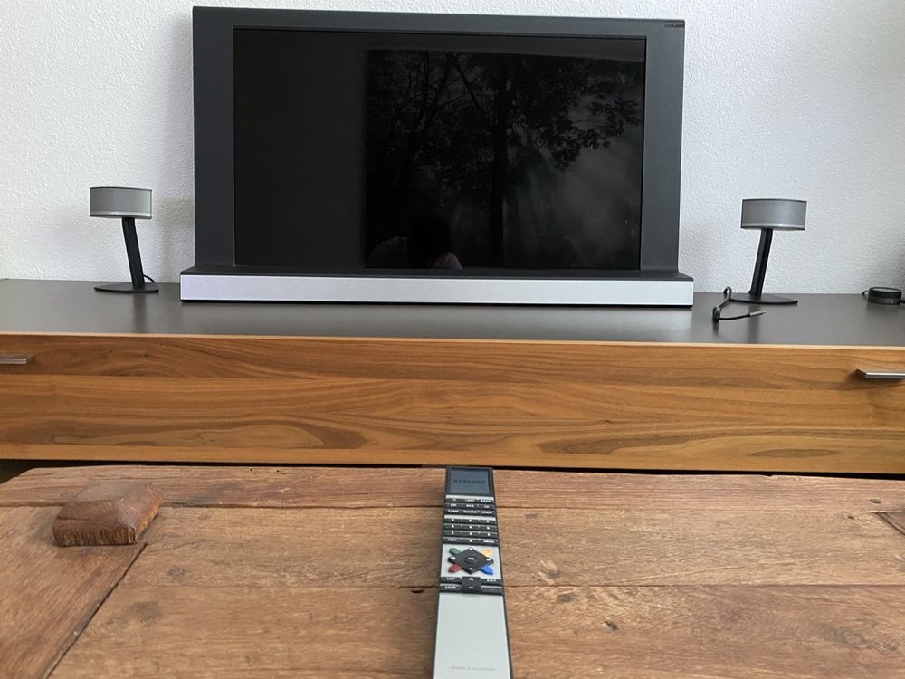 Bang & Olufsen 40” TV BeoVision 8-40 (New price 4000) (Gebraucht) in ...