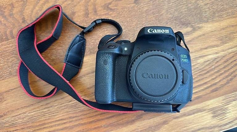 Appareil photo Canon EOS 750D (D'occasion) à La Conversion pour CHF 50 ...