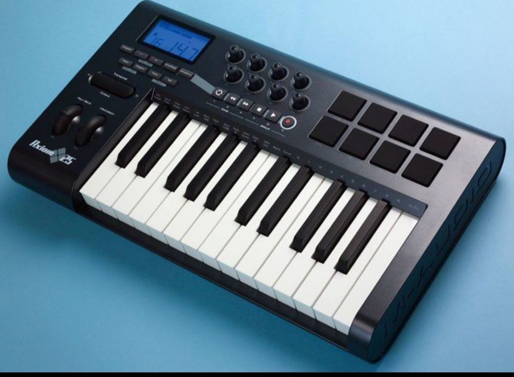 M-Audio Axiom 25 MIDI Keyboard Controller (Gebraucht) in Basel für CHF ...