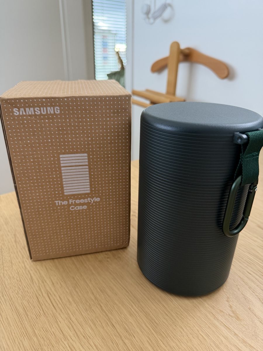 Samsung Freestyle 2nd gen + battery and case new! (Neu (gemäss ...