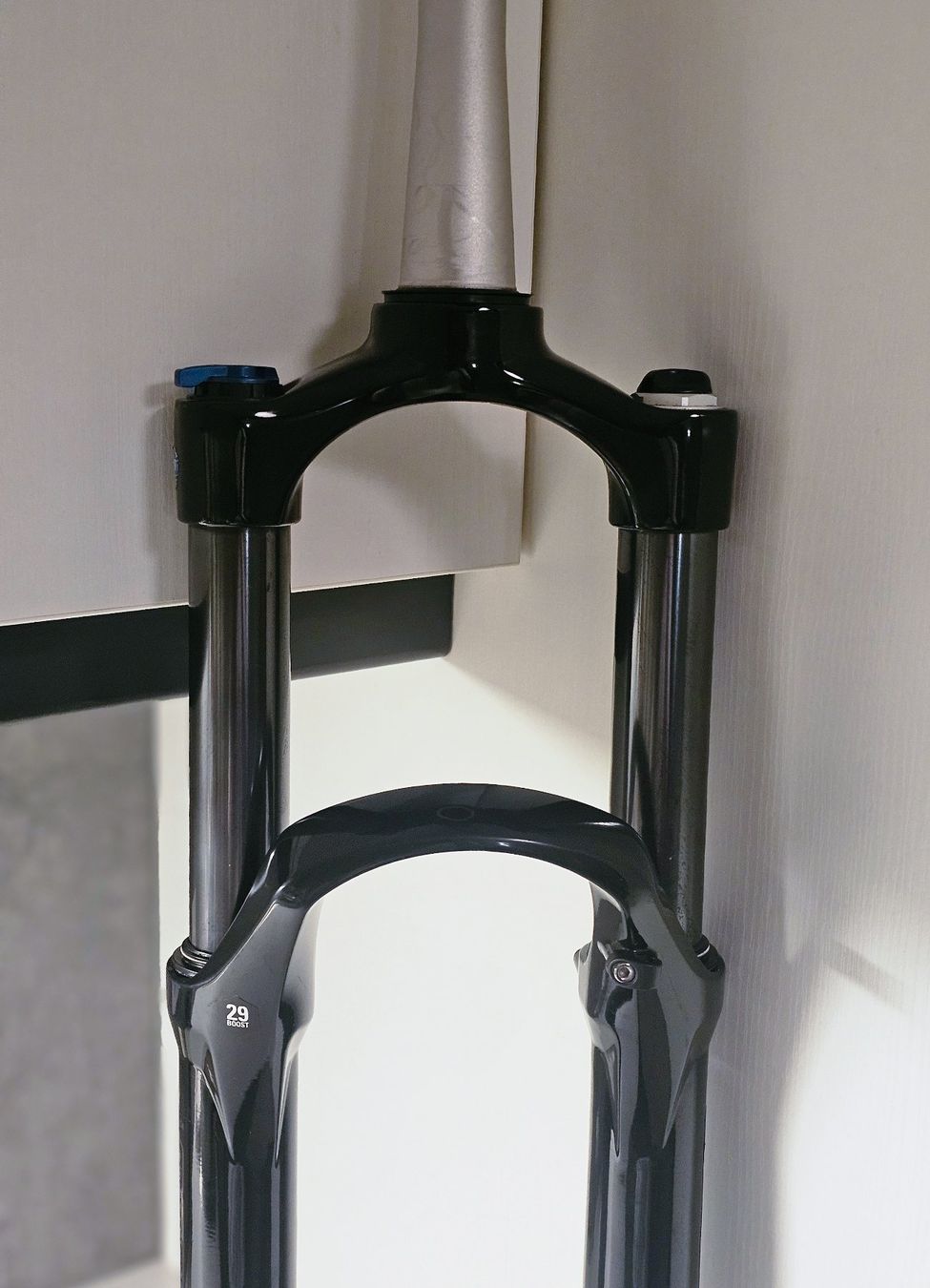 Fourche quasi-neuve 29", 140mm, SR Suntour XCR34 Boost 2CR (Neuf (Voir ...