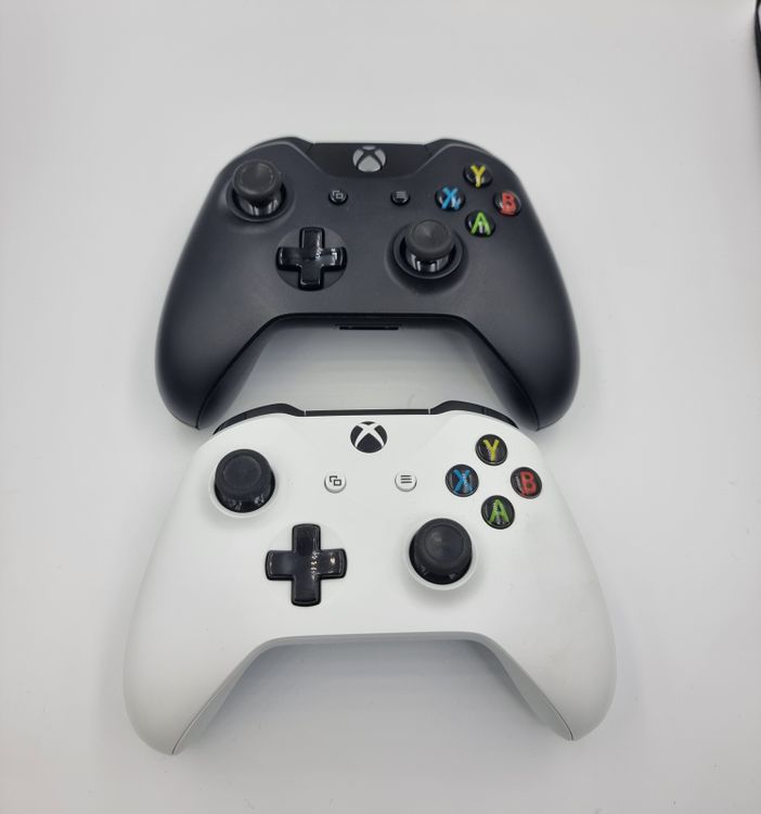 2x Xbox One Controller | Kaufen auf Ricardo