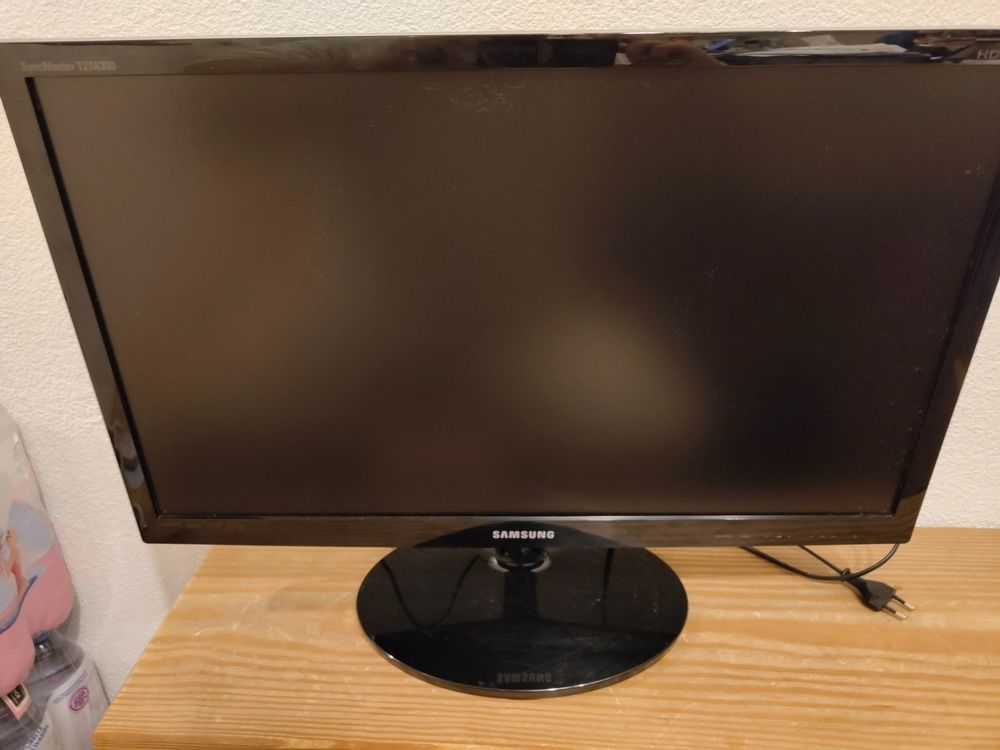 Samsung TN Gaming Monitor T27A300 (Gebraucht) in Schneisingen für CHF ...