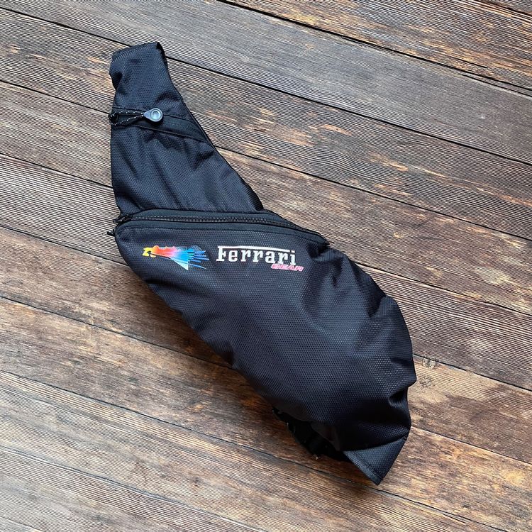 Vintage Ferrari Gear Tasche (Gebraucht) in für CHF 16 – mit Lieferung ...