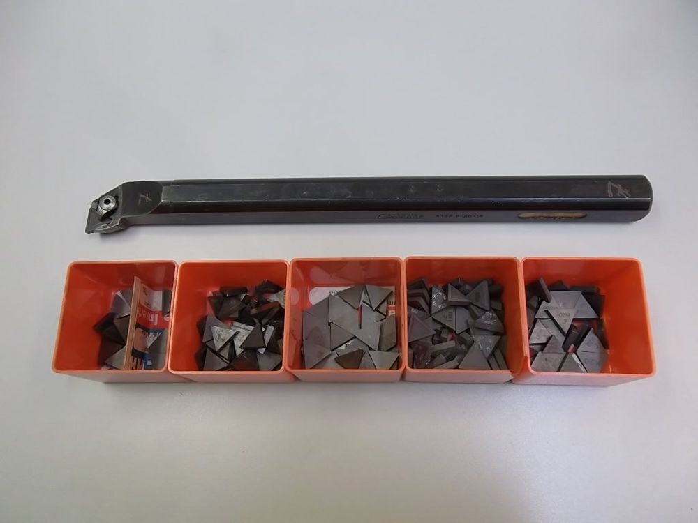 Bohrstange SANDVIK R136.9-25-16 mit 120 neue Platten (Gebraucht) in Winterthur für CHF 79 – mit ...