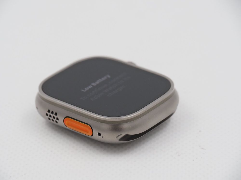 APPLE Watch Ultra A2684 iCloud (26012003) (Defekt) in Zürich für CHF 77 ...