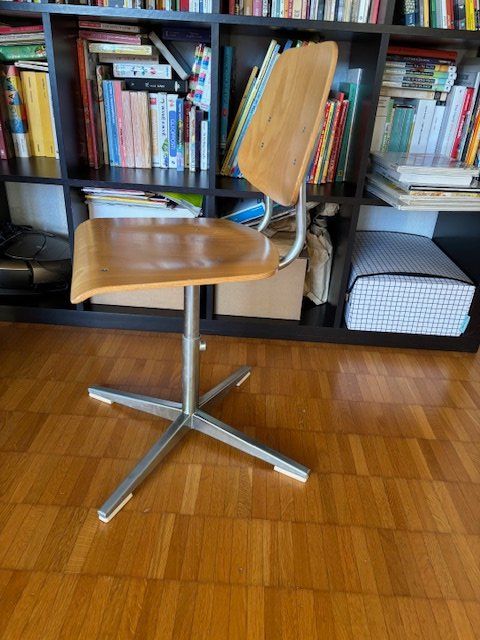Vintage Embru Schulstuhl (Gebraucht) in Zürich für CHF 16 – nur ...