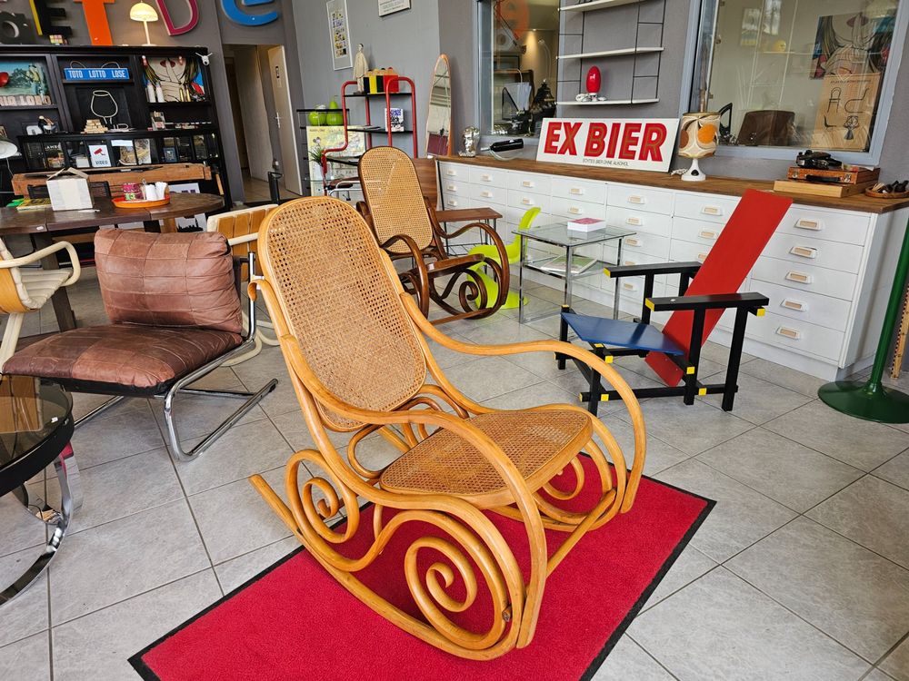 Michael Thonet Stil Rocking Chair Bugholz Jonc Schaukelstuhl (Gebraucht) in Nottwil für CHF 240 ...