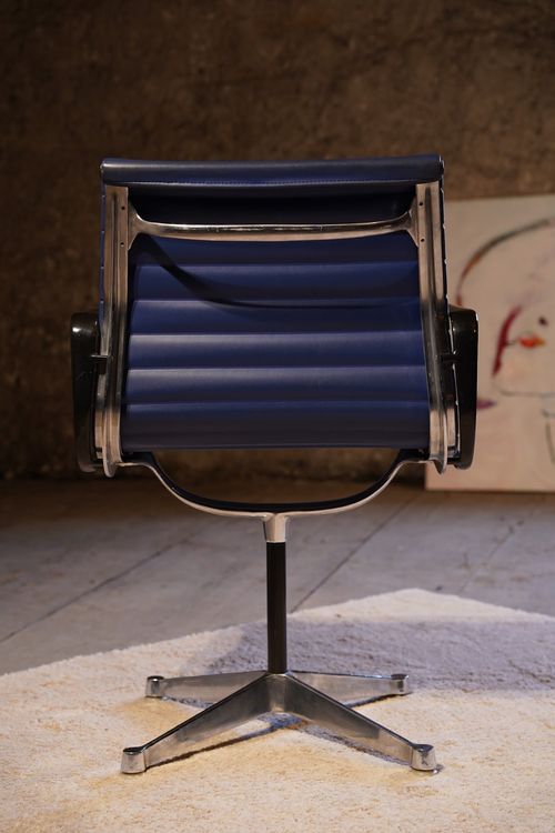 HERMAN MILLER - Eames Aluminium Chair EA 107 Designklassiker (Gebraucht ...