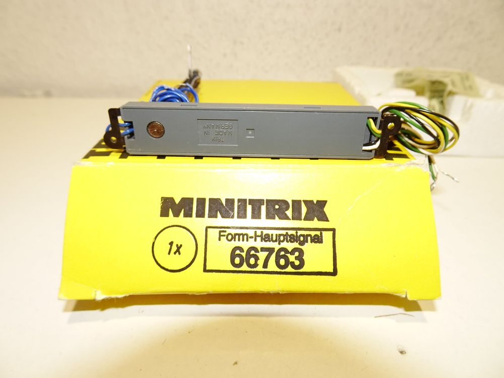 Minitrix Form Signal Hauptsignal Spur N 66763 (Gebraucht) in Luzern für ...