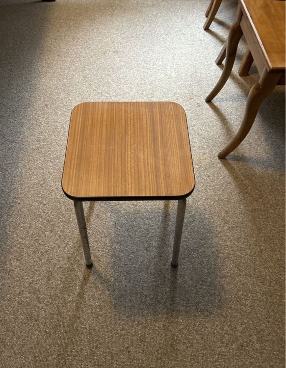 Vintage Hocker (Gebraucht) in Wohlen AG für CHF 25 – nur Abholung auf Ricardo kaufen