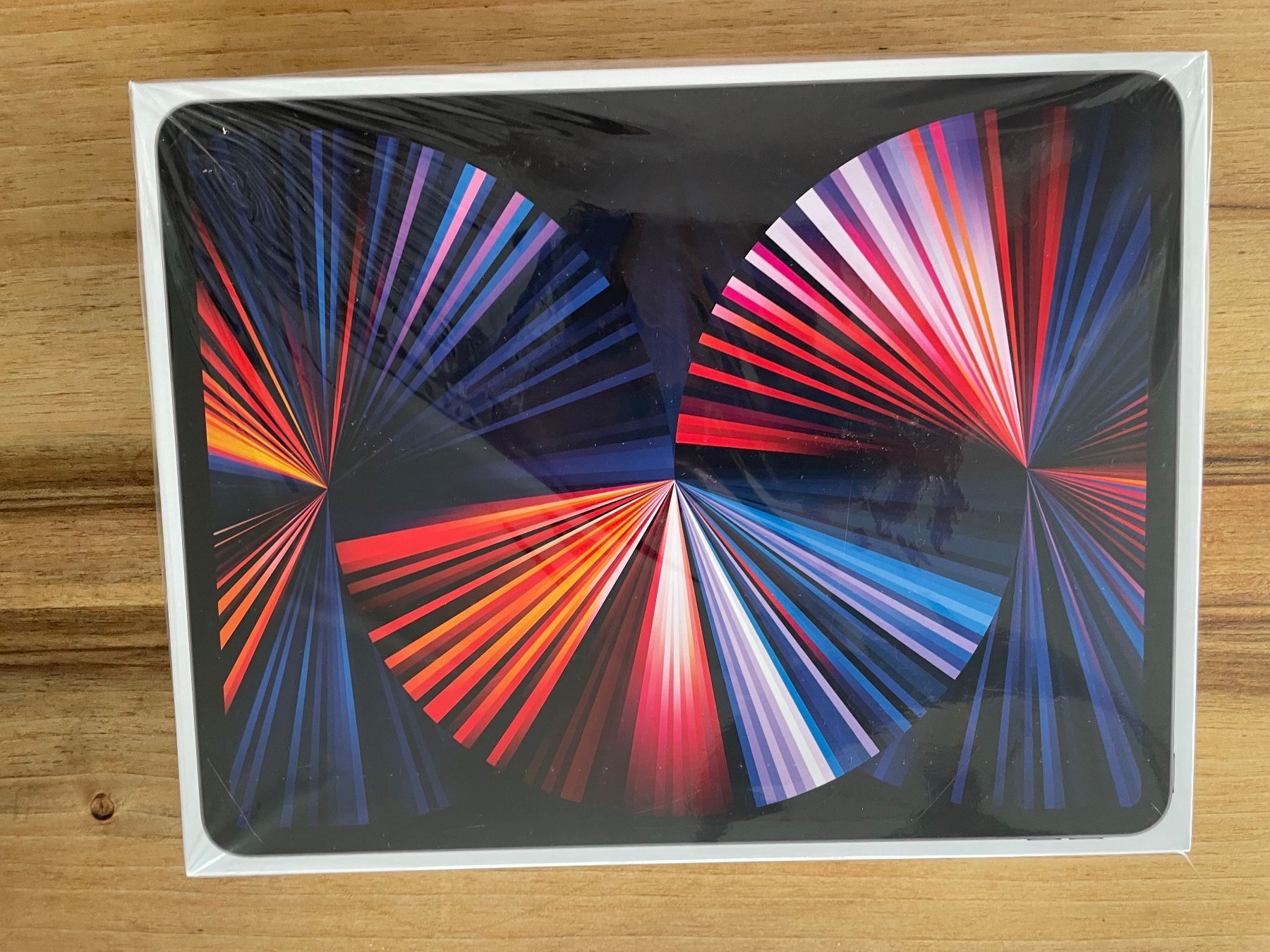 iPad Pro 12.9 256 GB (5th Gen) + Magic Keyboard (Gebraucht) in Spiegel ...