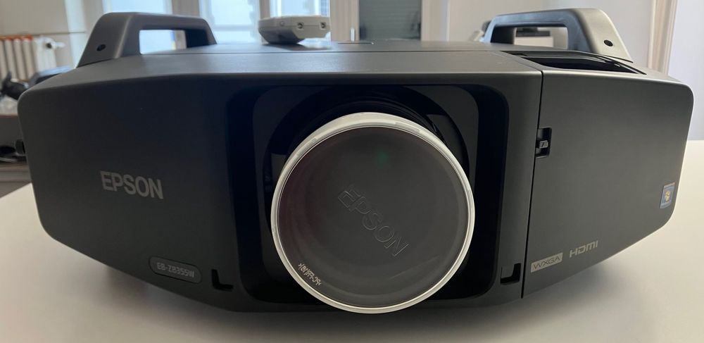 EPSON EBZ 8355W PROJEKTOR | Kaufen auf Ricardo