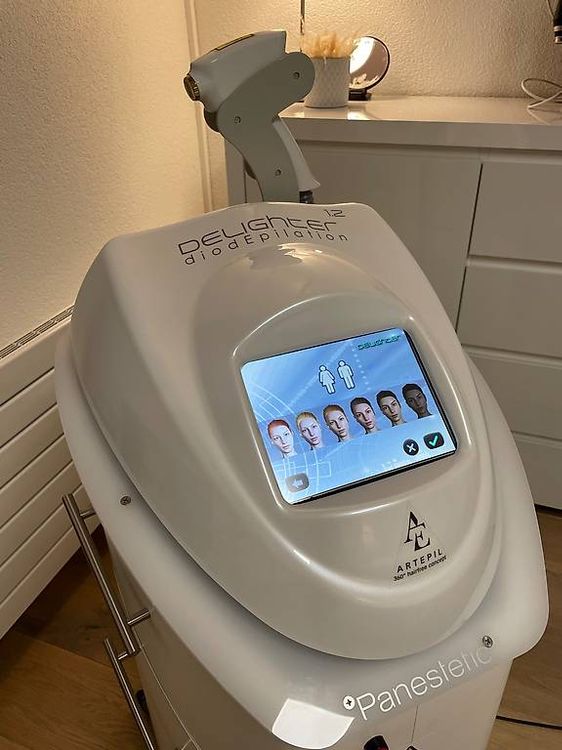 Diodenlaser delighter 1.2 von Panestetic, Laserklasse 4 (Gebraucht) in ...