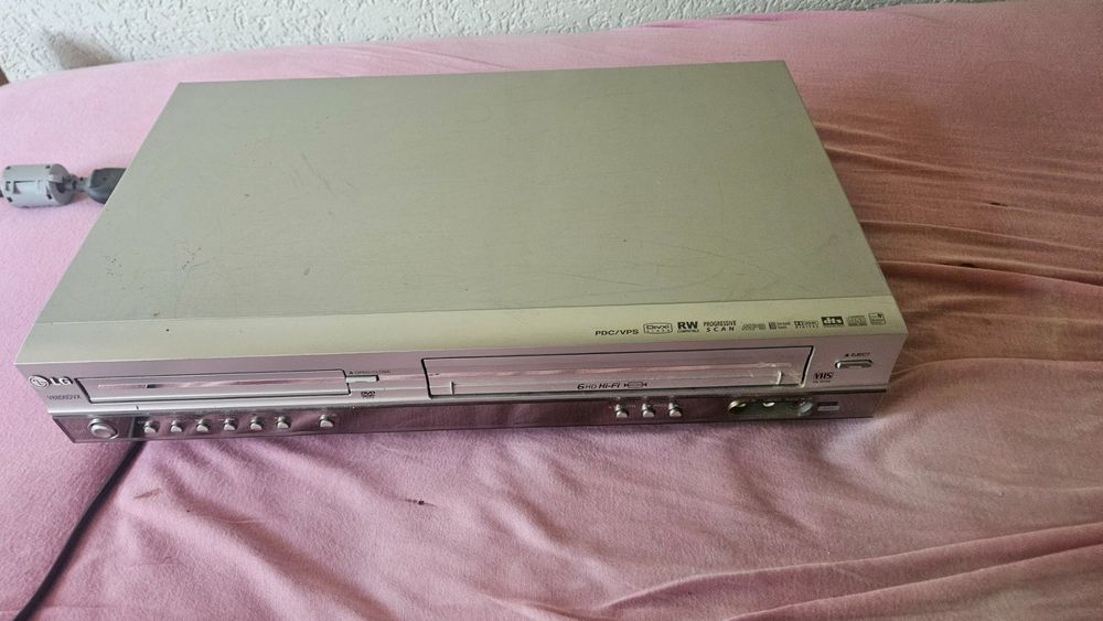 LG DVD video player. 6 hi-fi (Gebraucht) in Feldbrunnen für CHF 150 ...