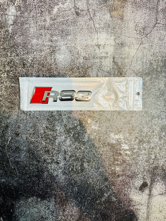 Audi RS3 Emblem Schriftzug Logo aus Metall NEU in Rot/Chrom (Neu und ...