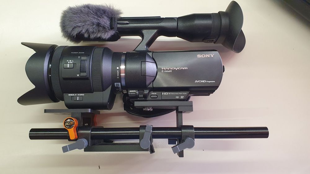 SONY NEX-VG 30 neuwertig (Gebraucht) in Muestair für CHF 500 – mit ...