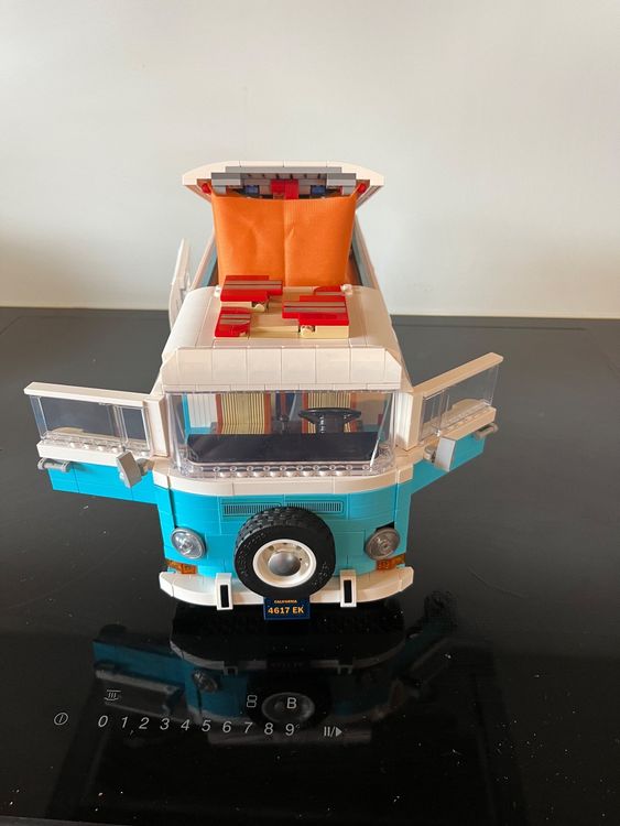 LEGO T2 Campingbus aufgebaut (Gebraucht) in Saanen für CHF 90 – mit ...
