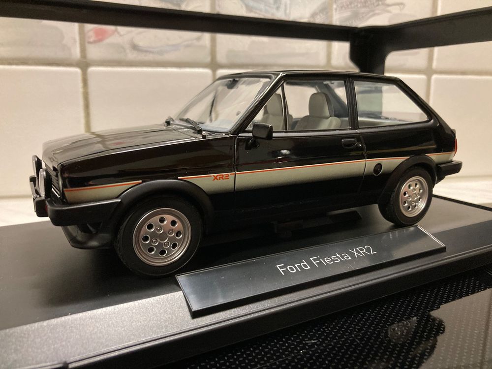 Ford Fiesta XR2 1981 1/18 schwarz NEUHEIT von Norev NEU/OVP (Neu und ...