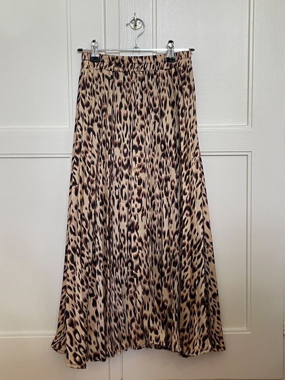 Leo Print Rock by Tara Style (Gebraucht) in Zürich für CHF 17 – mit ...