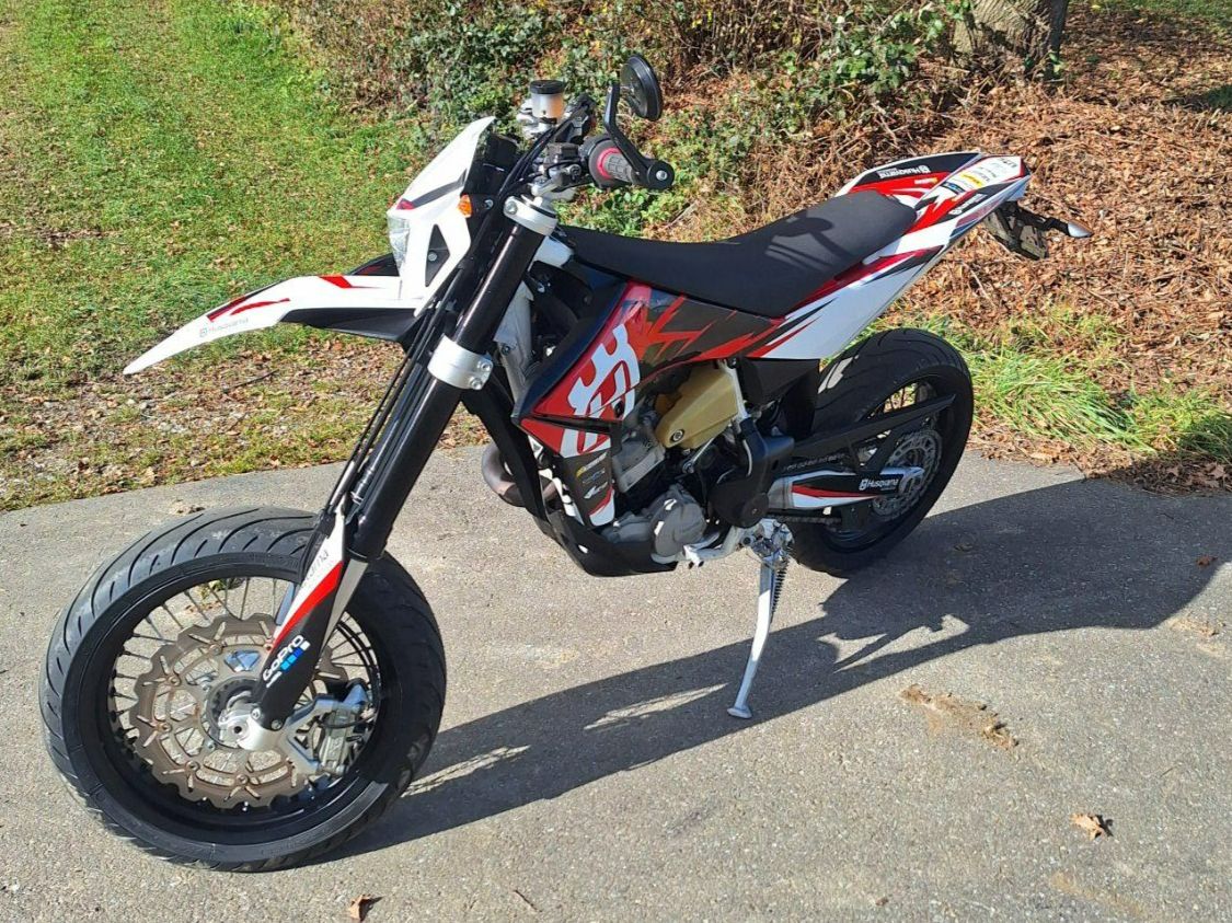 Supermoto Husqvarna SMR511 frisch ab MFK (20kW) (Gebraucht) in ...