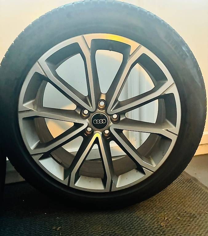 Jantes Audi 20 pouces avec pneus d'été - Presque neuf! (D'occasion) à ...