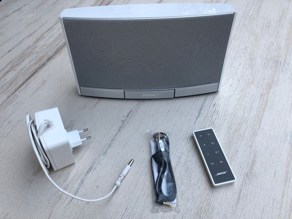 Bose SoundDock Portable Digital Music System, weiss | Kaufen auf Ricardo