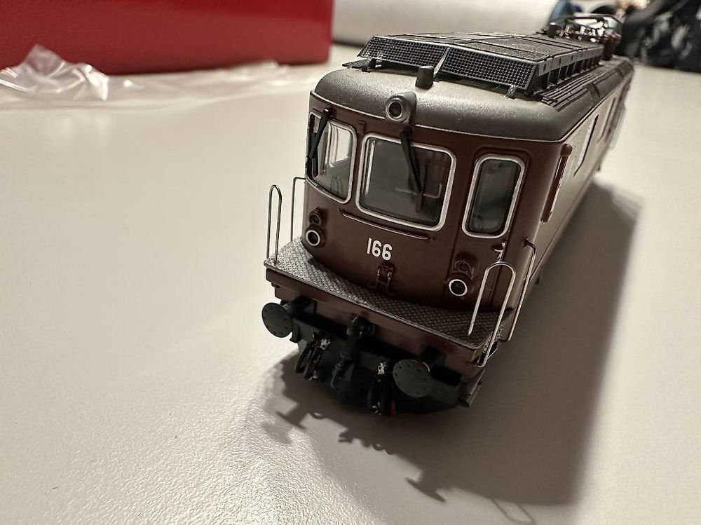 HO BLS Re 4/4 166 DCC SOUND RIVAROSSI (Gebraucht) in Schmitten FR für ...