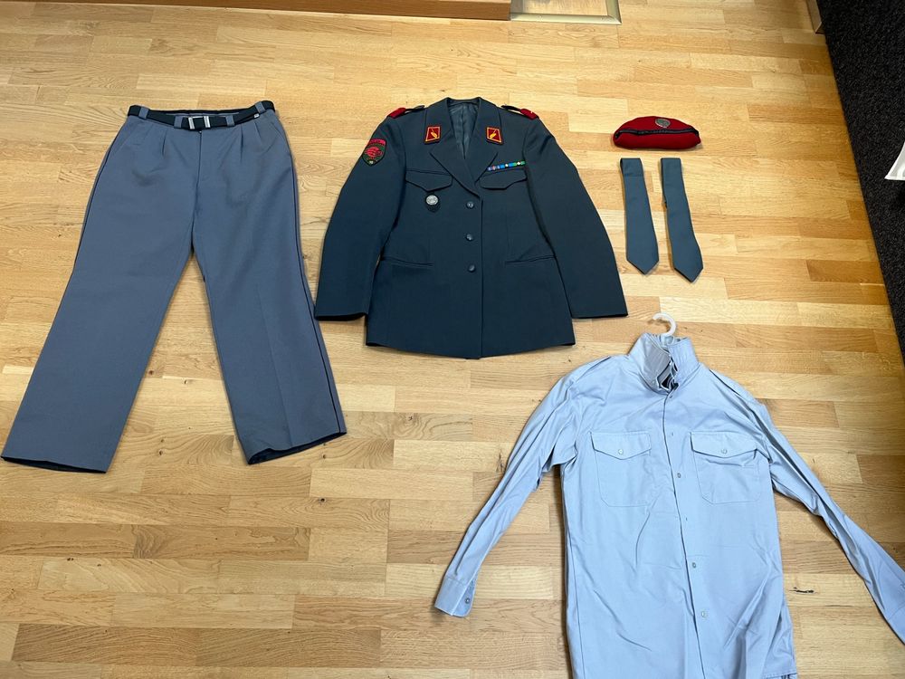 Uniform / Tenü A komplett | Kaufen auf Ricardo