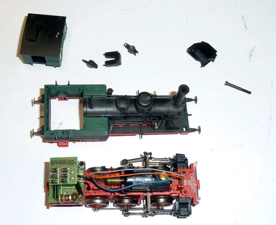 Trix 22767 T3 Museumdampflok FVS H0 DEFEKT (Defekt) in Novazzano für ...