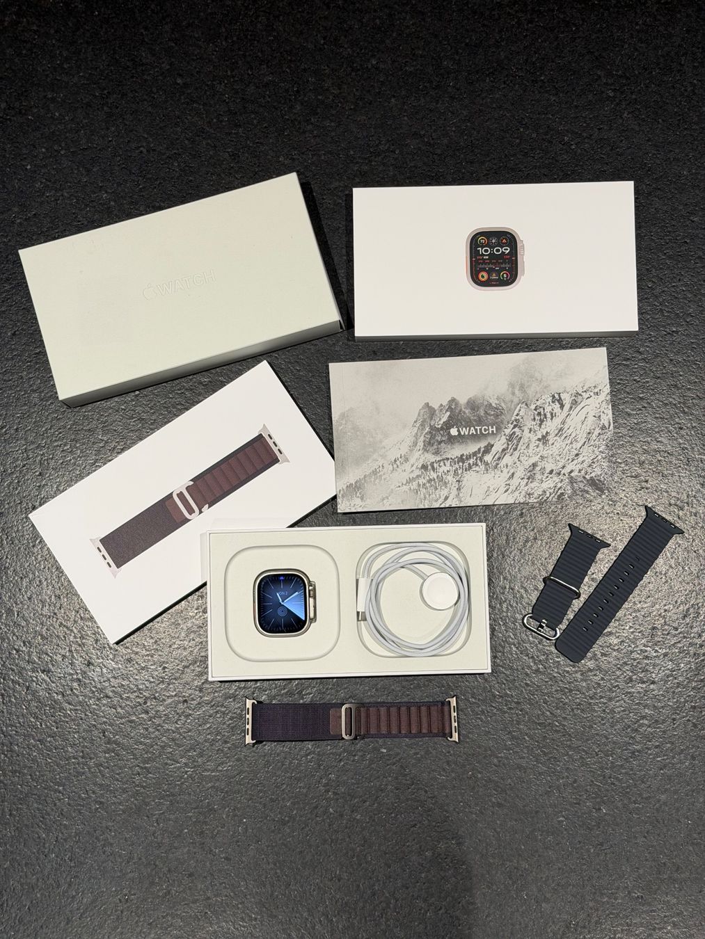 Apple Watch Ultra 2 Titanium, Indigo Alpine Loop (Gebraucht) in Spiegel ...
