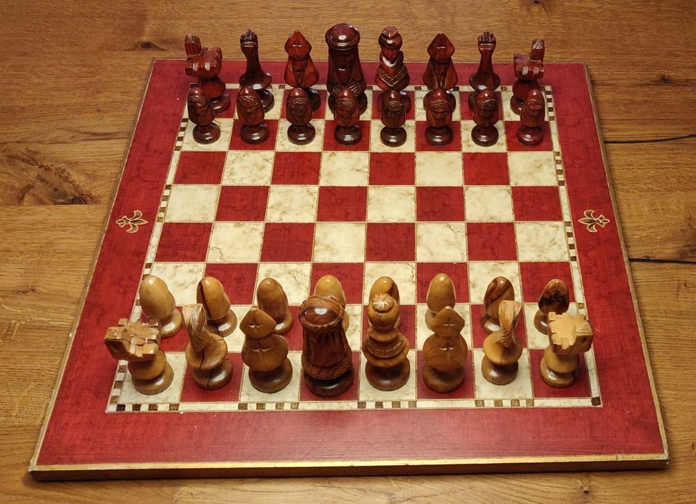 Wunderschönes Schach - handgeschnitzt (Gebraucht) in Berikon für CHF 99 ...