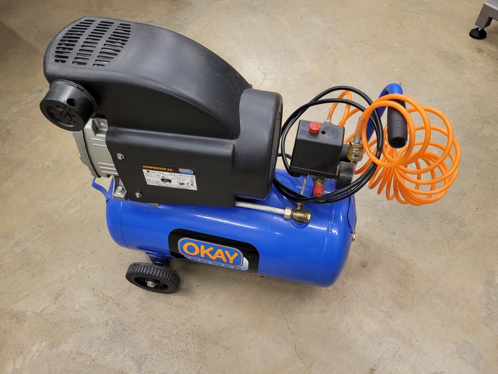 Druckluft Kompressor 8 Bar / 200l Hubvolumen / 24l Tank (Gebraucht) in ...