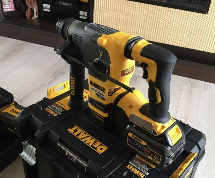DeWalt DCH333NT Akku-Bohrhammer (Gebraucht) in Windlach für CHF 160 ...