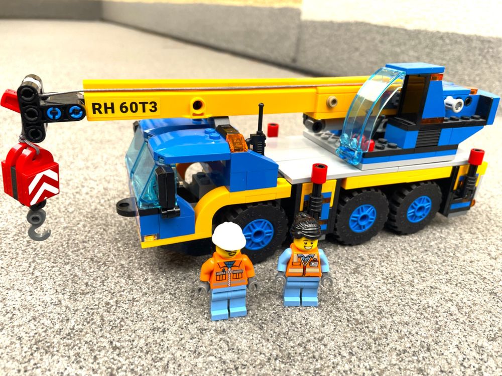 LEGO City # 60324 MOBILKRAN mit Figuren (Gebraucht) in LAUSANNE für CHF ...