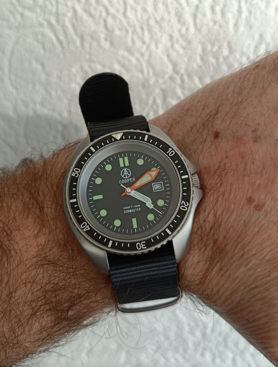 Montre Cooper Submaster 300m (Gebraucht) in Fribourg für CHF 65 – mit ...