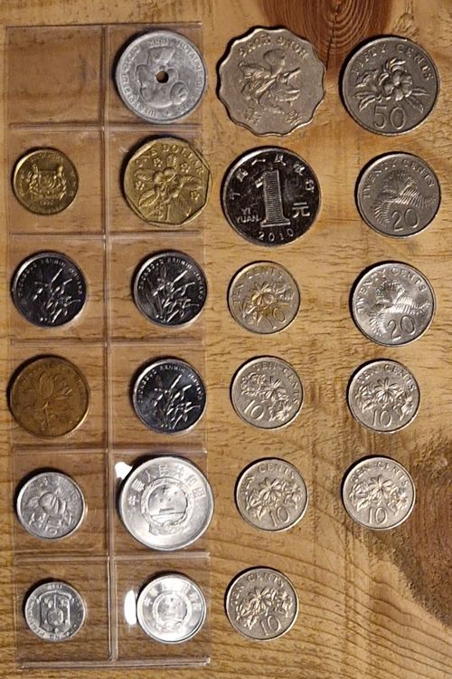 Münze Asien Div. China, Laos, Singapur, Korea, HongKong Coin (Gebraucht) in Bennau für CHF 1 ...