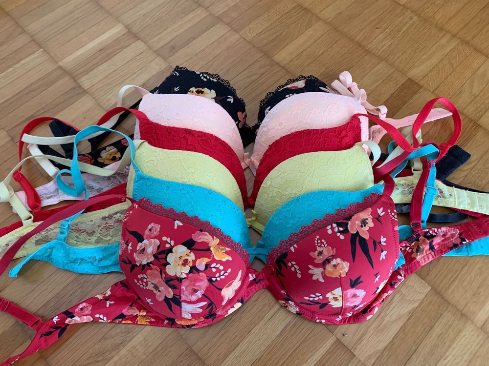 Schöne BH's - Grösse 70B (Gebraucht) in Mollis für CHF 10 – mit ...