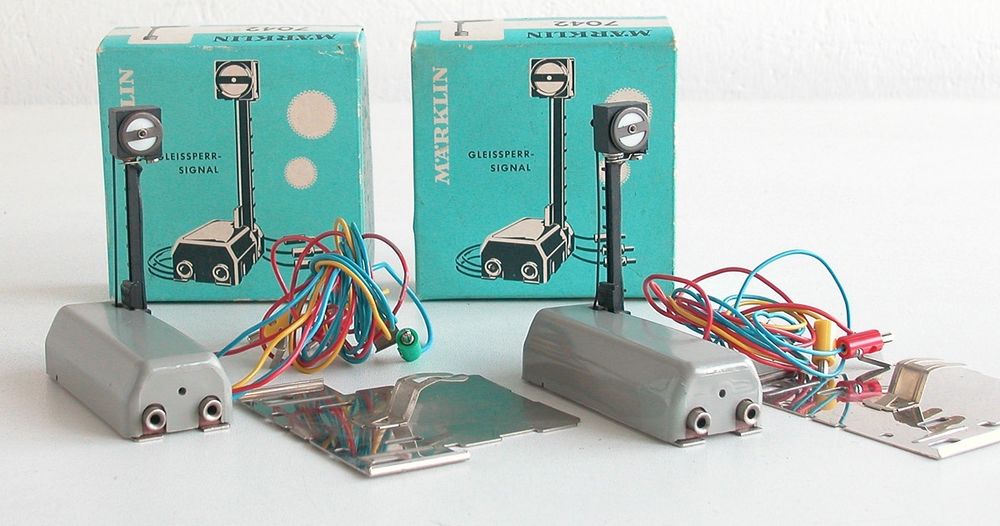 Märklin 2 Gleissperrsignale 7042 Spur H0 (Gebraucht) in Oberwil BL für ...