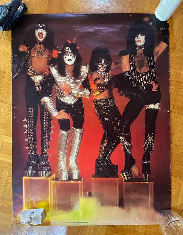 Kiss Orginal Love Gun Cube Poster (Gebraucht) in Basel für CHF 55 – mit ...