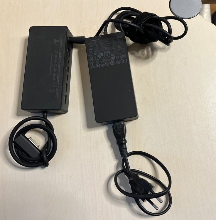 Surface Dockingstation, Microsoft Model 1749 | Kaufen auf Ricardo