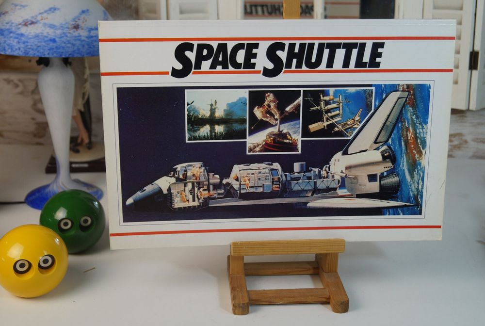 Vintage SPACE SHUTTLE Book BIG BOOK 1986 Cresent Books (Gebraucht) in ...