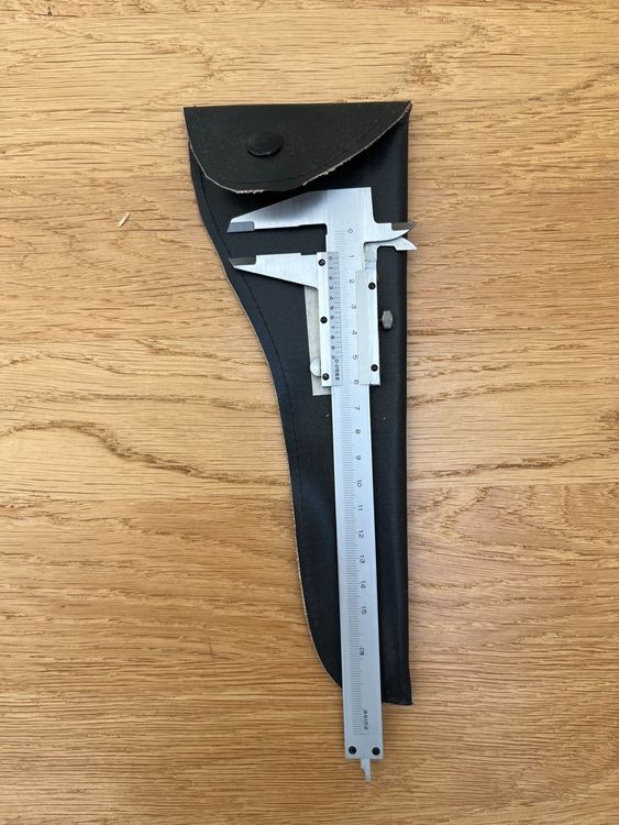 Messlehre mit Etui (Gebraucht) in Luzern für CHF 12 – mit Lieferung auf ...