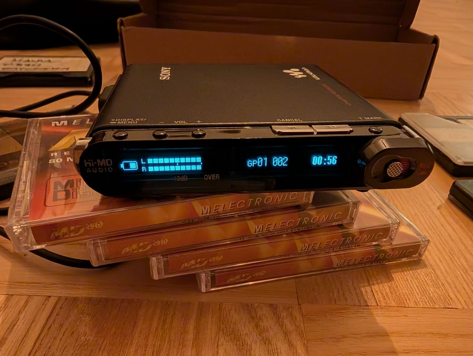 Sony MZ-RH1 MiniDisc-Recorder – Top-Set mit 17 MDs & 3 Akkus (Gebraucht ...