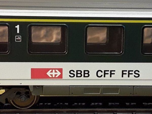 Trix _ SBB 1 Klasse Schnellzug Personenwagen _ Spur H0 (Gebraucht) in Uerikon für CHF 35 – mit ...