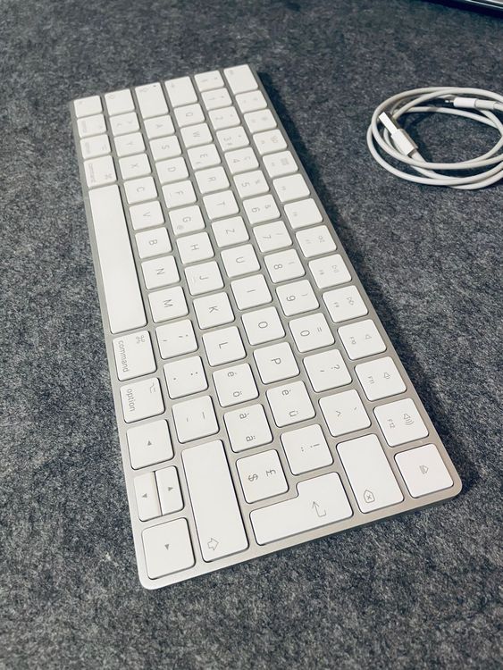 Apple Magic Keyboard (Gebraucht) in Gunzgen für CHF 59 – mit Lieferung ...